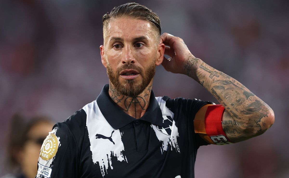 What happens if Monterrey win, tie or lose vs Urawa Red Diamonds today ...