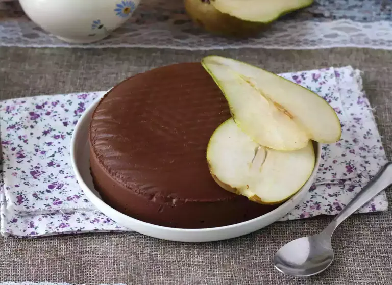 Chocolade peren fudge, een supermakkelijk dessert om te maken met maar ...