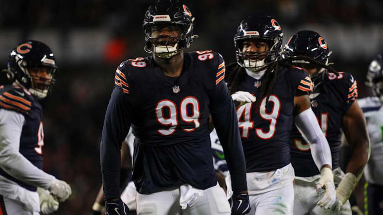 PFF says the quiet part out loud about Bears' average defensive line