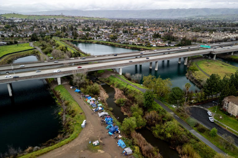 Number of homeless people living in Santa Clara County spikes