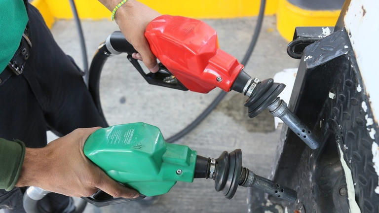 Autos que no deben usar gasolina Premium o perderán potencia en su motor