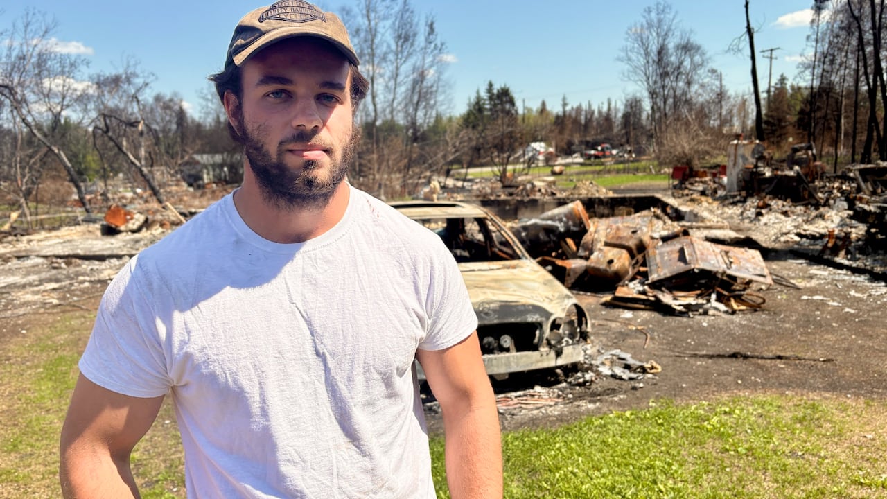 'Let us mourn': Denare Beach residents ask public not to visit fire ...