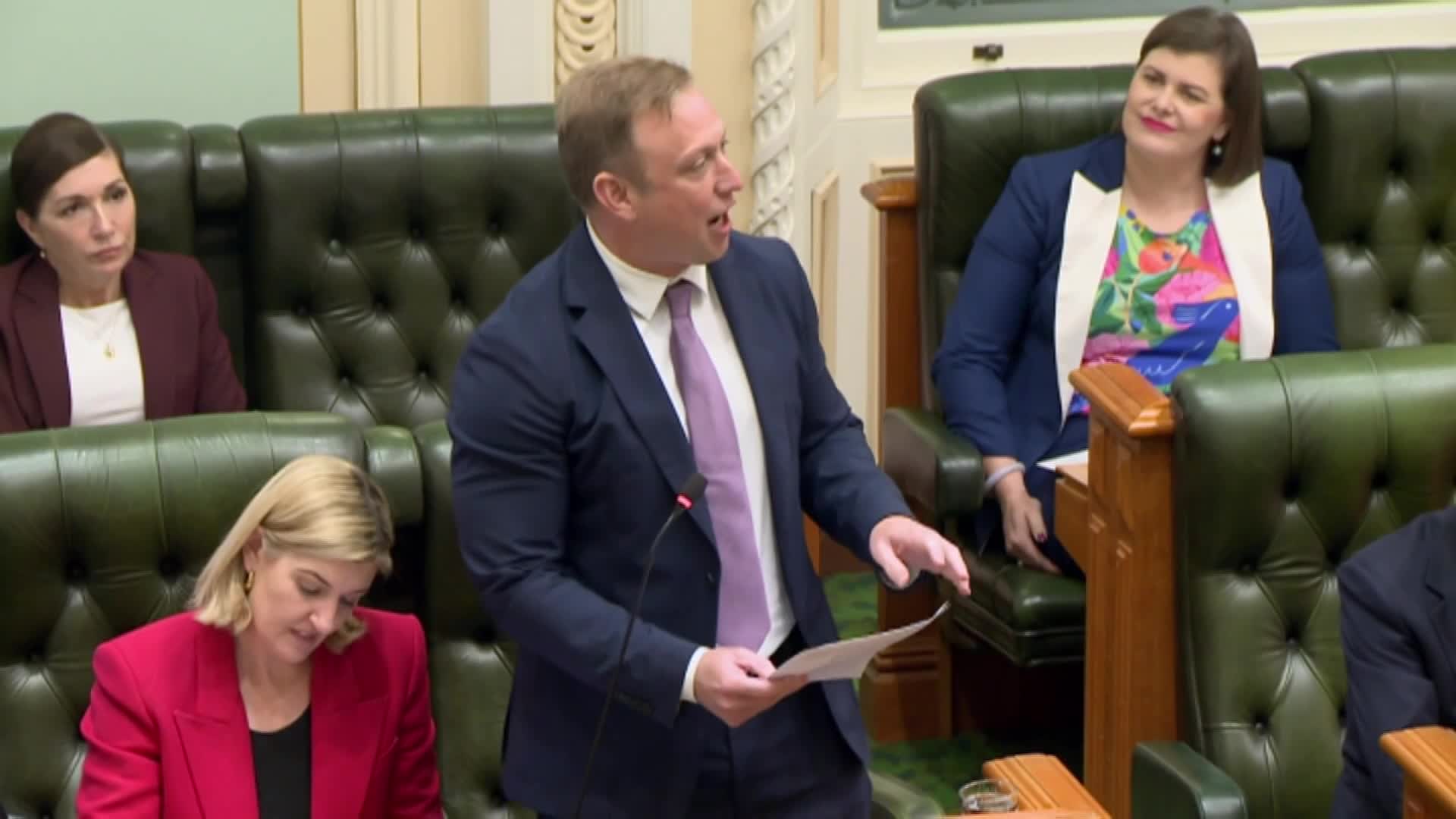 Queensland government moves censure motion, condemns opposition ...