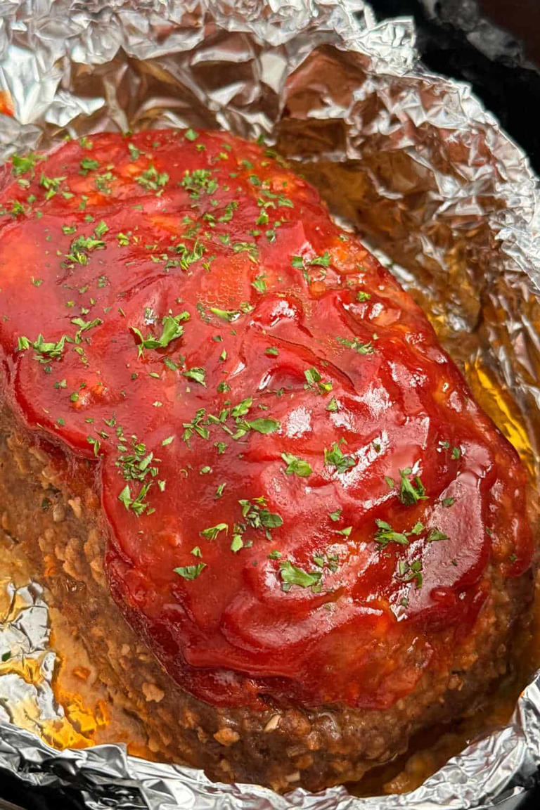 Crockpot Meatloaf (Easy Recipe )