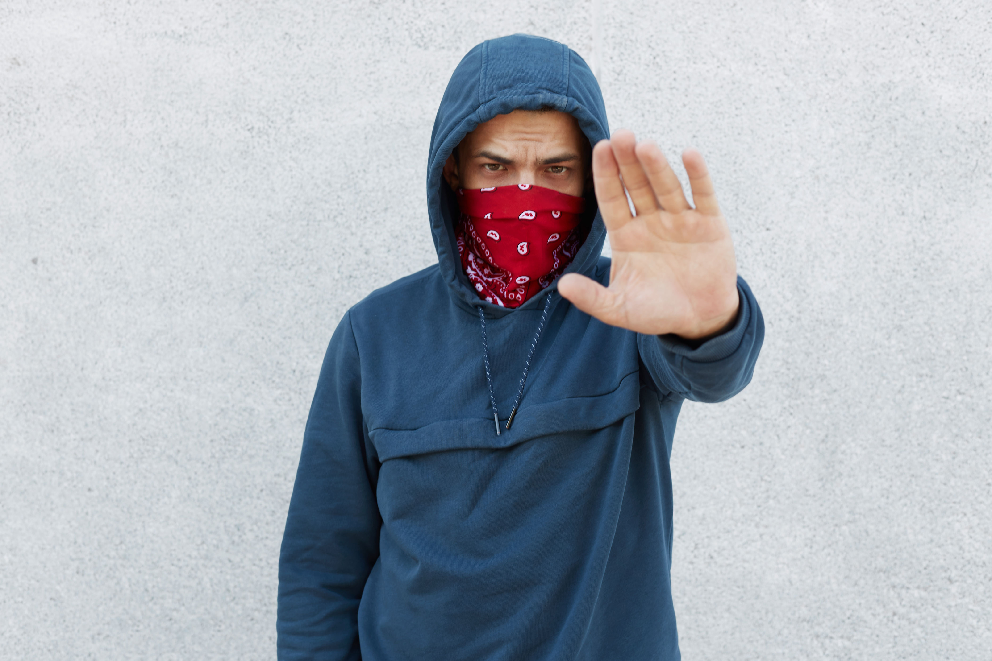 How to deal with a troublesome and dangerous neighbour