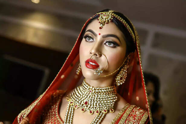 Why Women Wear Bindi: Not Just Tradition, It Impacts the Brain