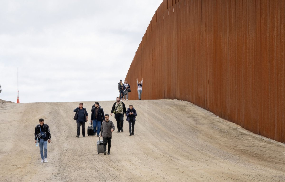 Hegseth orders 3rd border buffer zone along U.S.-Mexico border