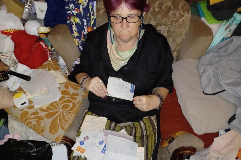 Mum magnet fishing in Birmingham canal finds 63-year-old 'treasure ...