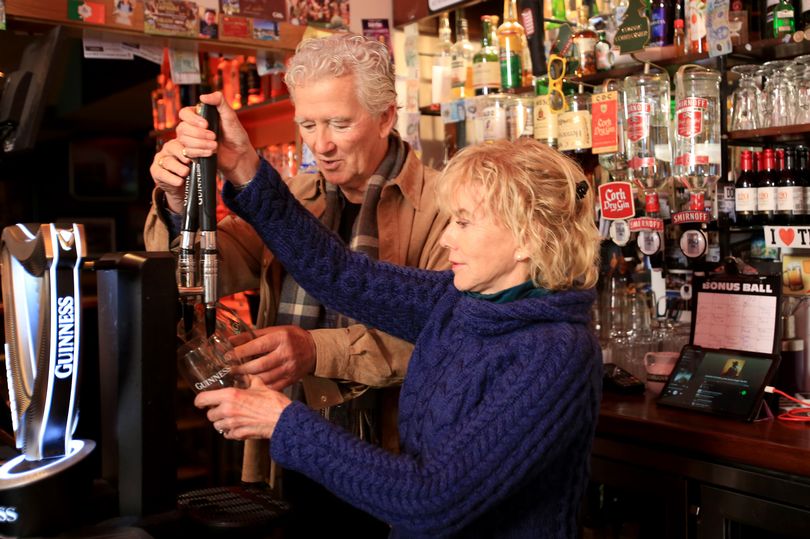 Patrick Duffy, AKA Bobby Ewing from Dallas, spotted pulling pints in ...