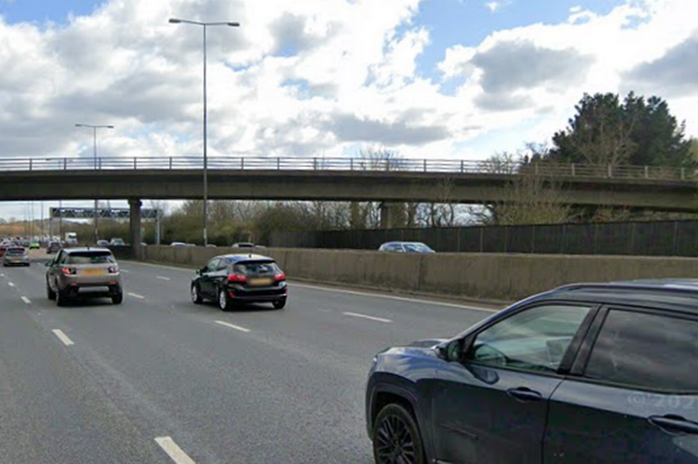 Bridge over Surrey M25 to close for 57 hours as full diversion route ...