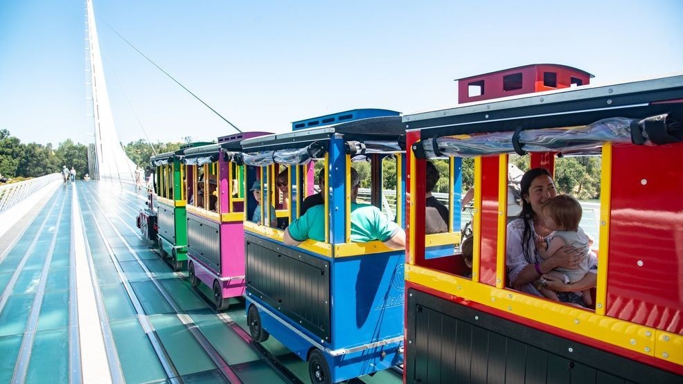 Turtle Bay launches Turtle Express, a train ride across the Sundial Bridge