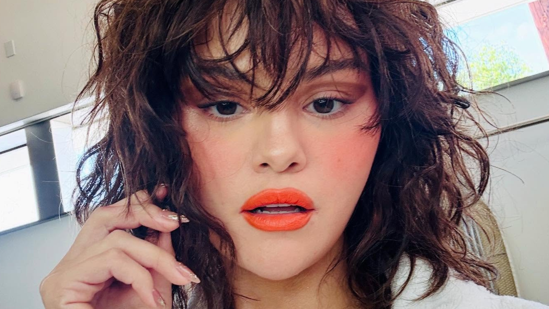 'It's her choice, her body': Selena Gomez's new look sets social media ...