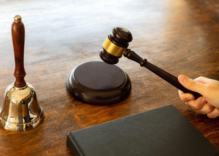 Bring back the rope, says Orange leader - On This Day in 1975