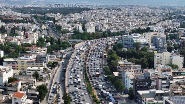 Live η κίνηση στους δρόμους: "Χάος" στον Κηφισό, μεγάλες καθυστερήσεις ...