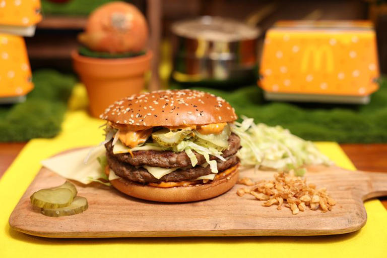 'We tried the new Big Arch burger at McDonald's and it was a surprising ...