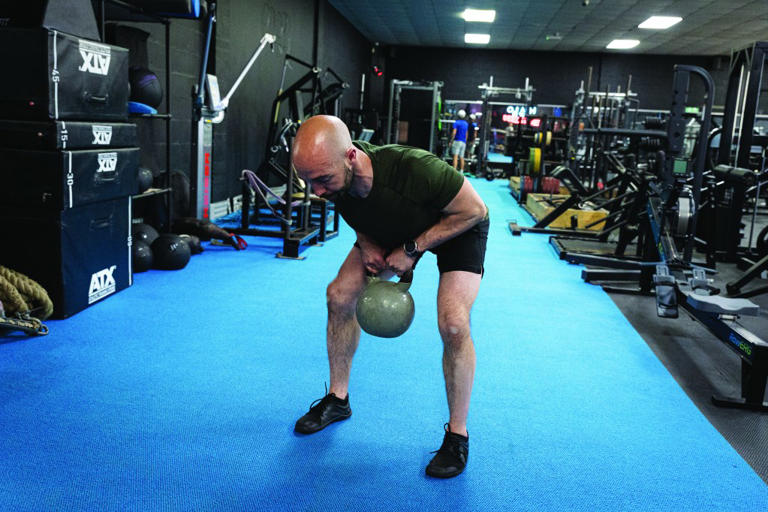 This is the best kettlebell workout you can do in just 20 minutes