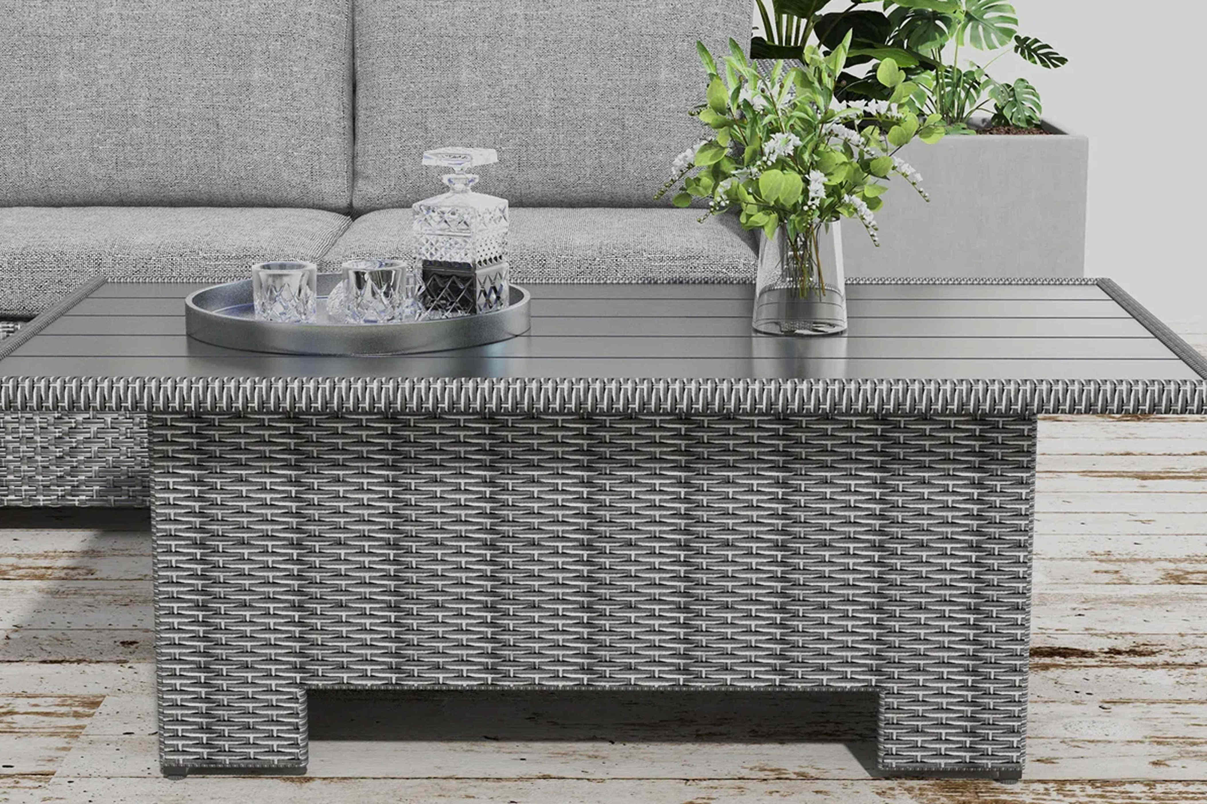 This Outdoor Coffee Table Quickly Converts to a Dining Area for 6—Snag ...