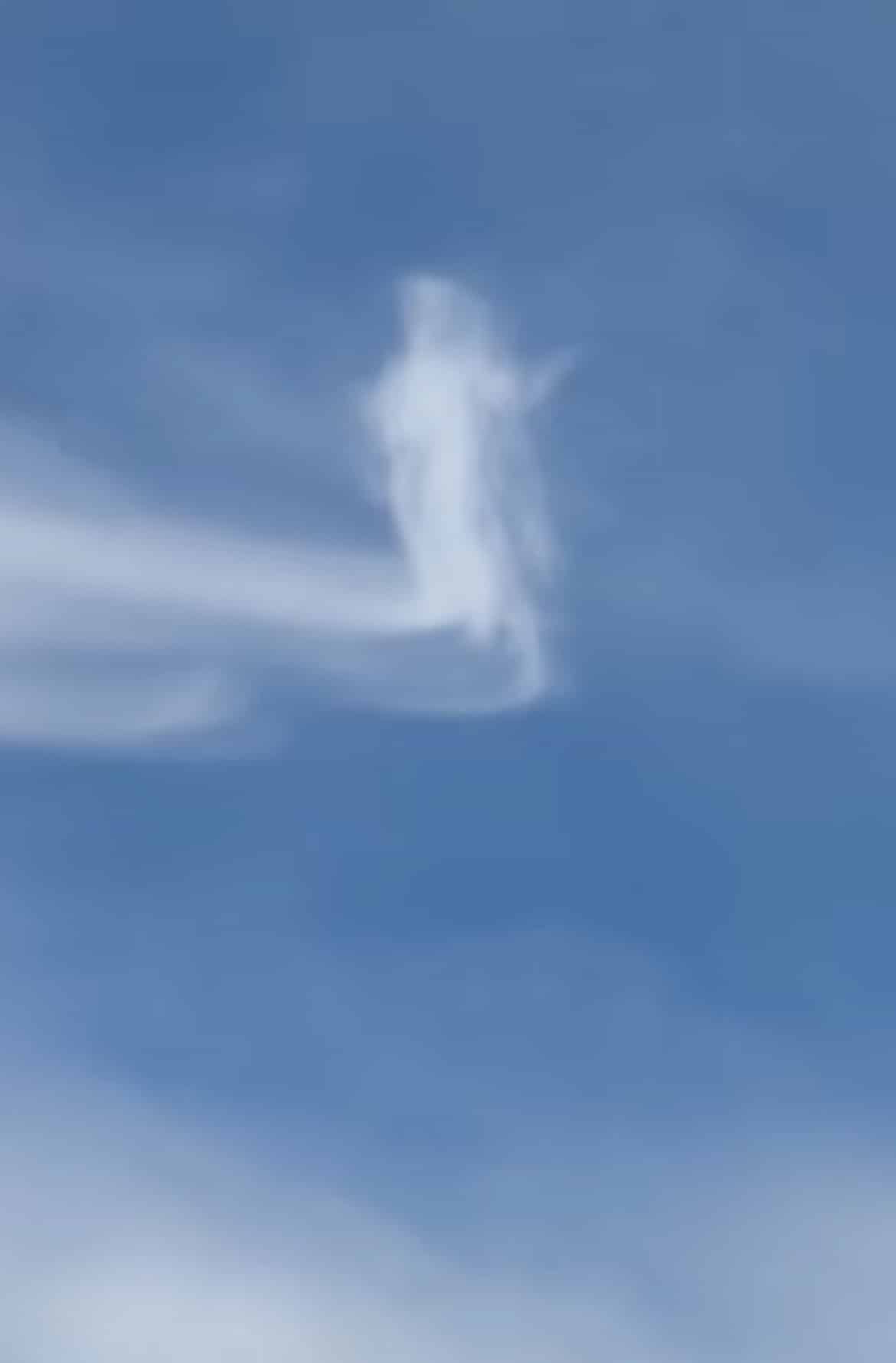`Christ-like’ figure in the clouds fascinates devotees in Naga City