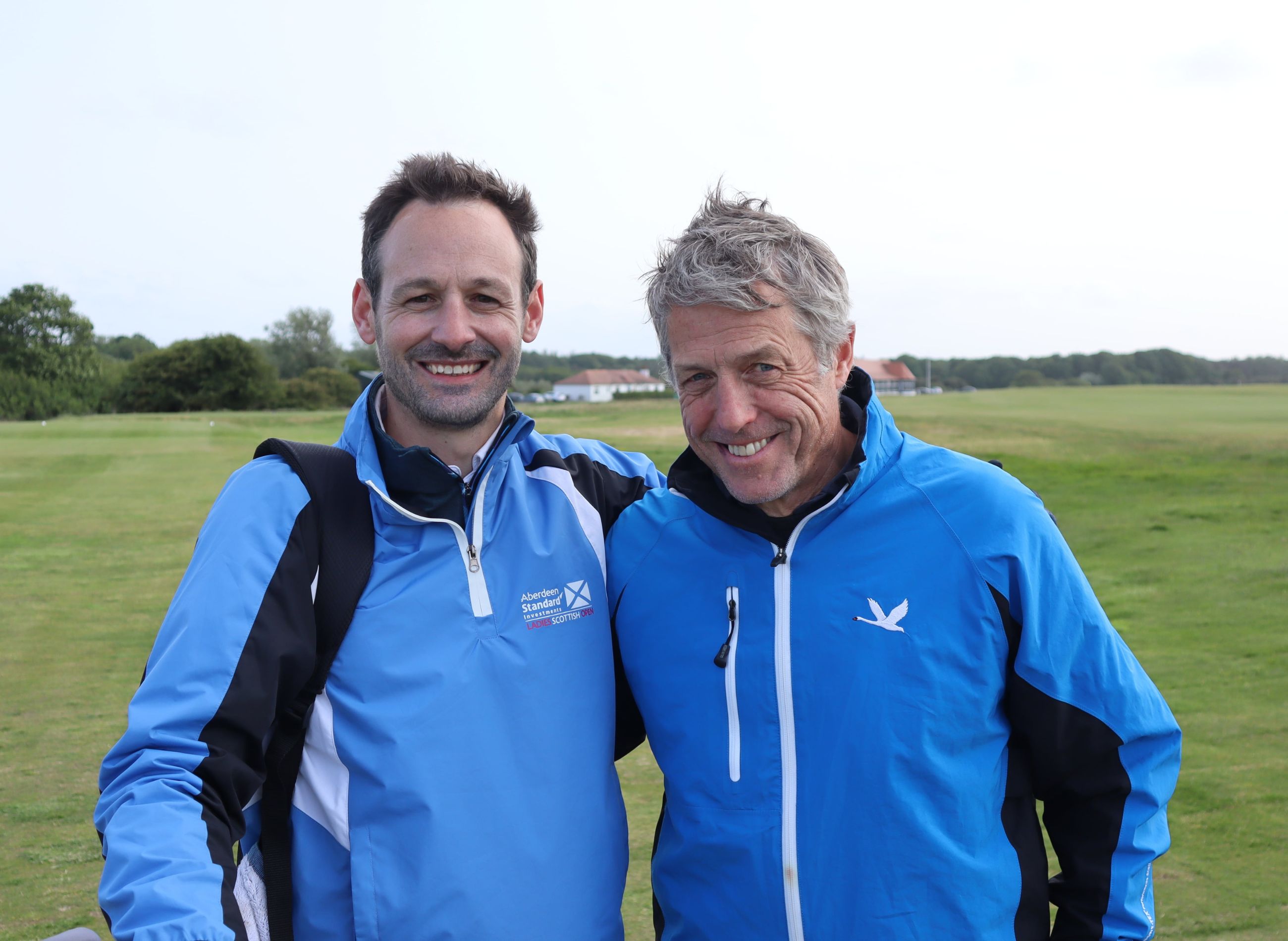Actor Hugh Grant surprises Edinburgh golfer during 'crazy' 25-round ...