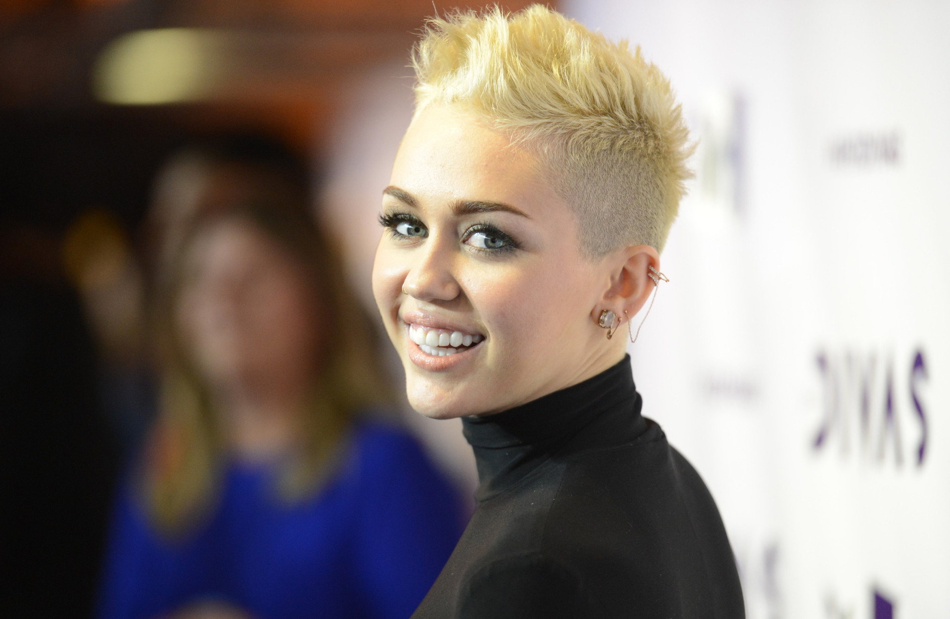 Fabulous female celebrities who've shaved their heads