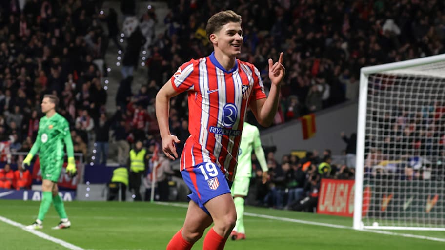 ‘Standout Candidate’—Barcelona Identify ‘Perfect’ Robert Lewandowski ...