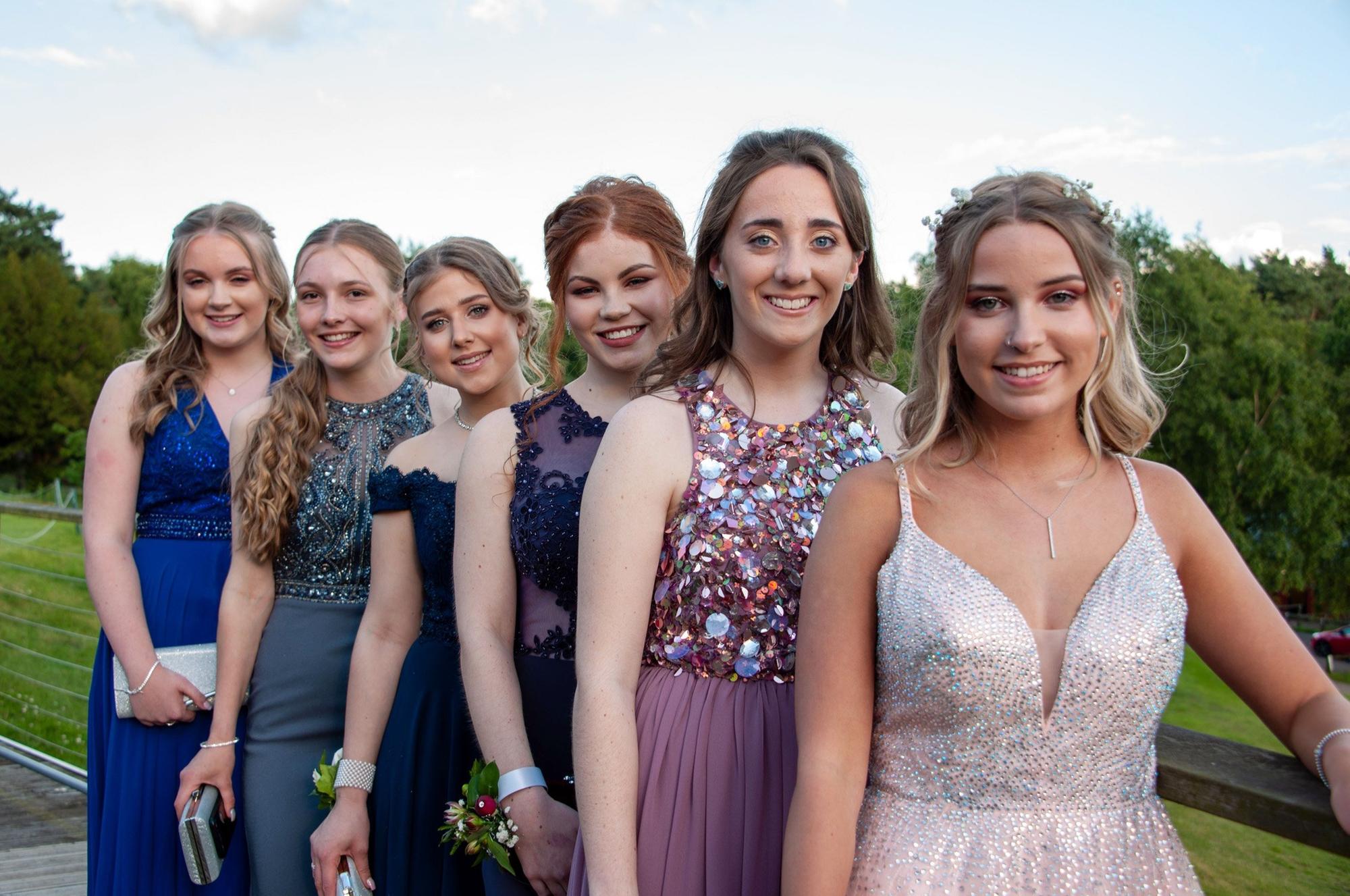 Here's 49 heart-warming family photos showing the glitz and glamour of ...