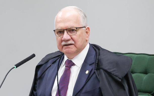 Fachin sai em defesa da presidente do Superior Tribunal Militar