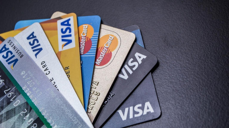 Credit Card Auto-Pay Explained: Benefits, Drawbacks And A Step-By-Step ...