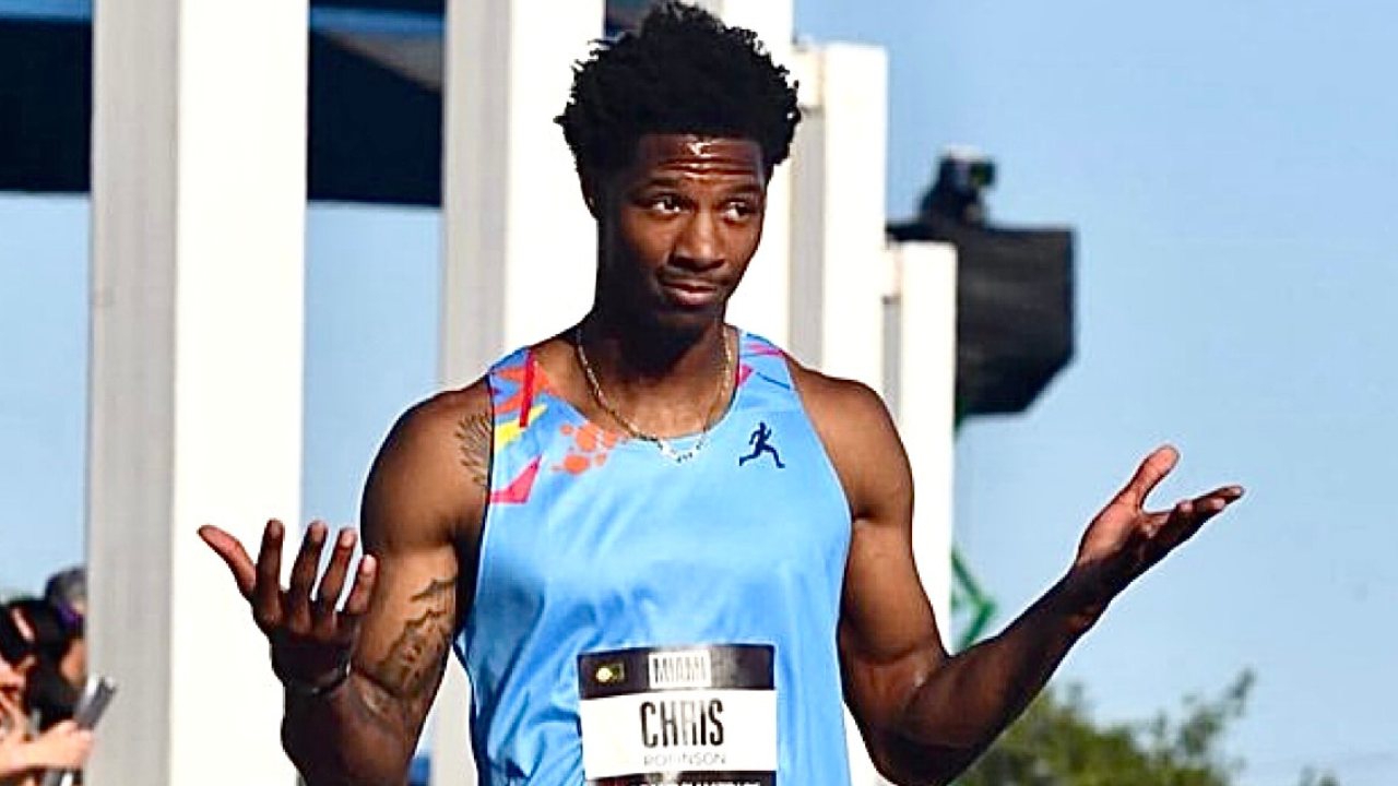 US runner Chris Robinson suffers revealing wardrobe fail on live TV ...