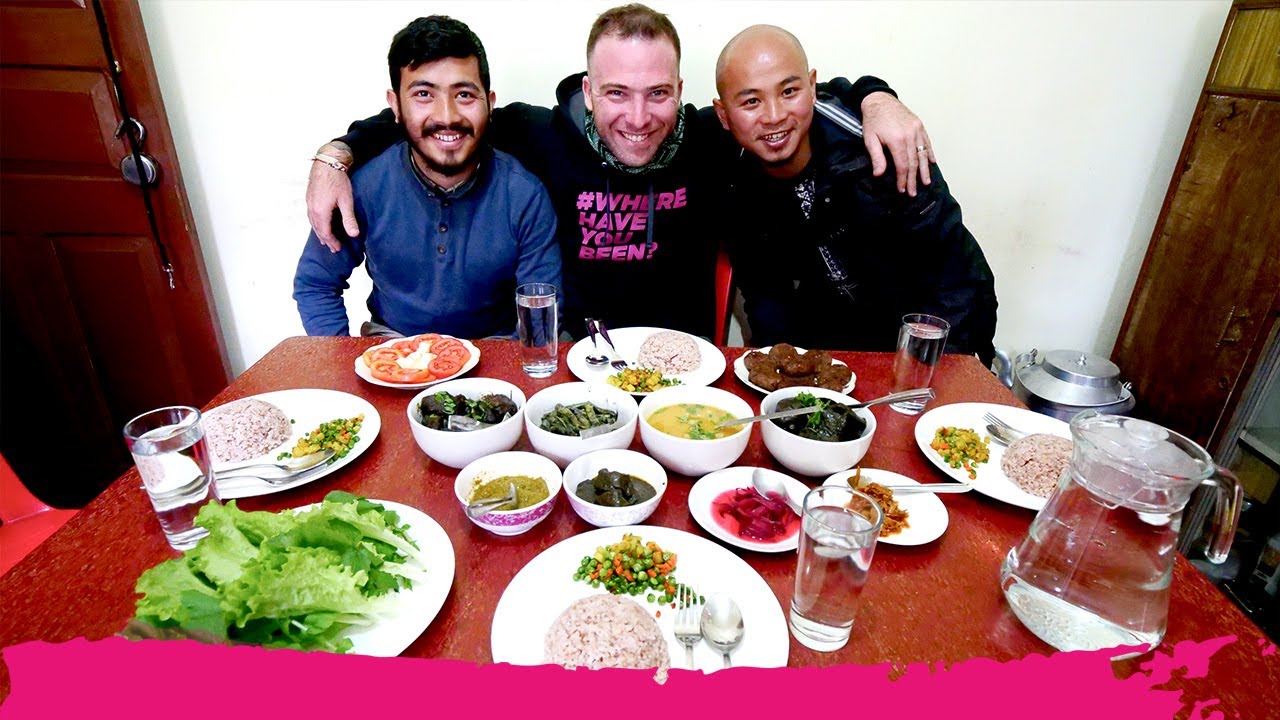 INCREDIBLE Home-Cooked KHASI FOOD at a Shillongan Local's Home ...