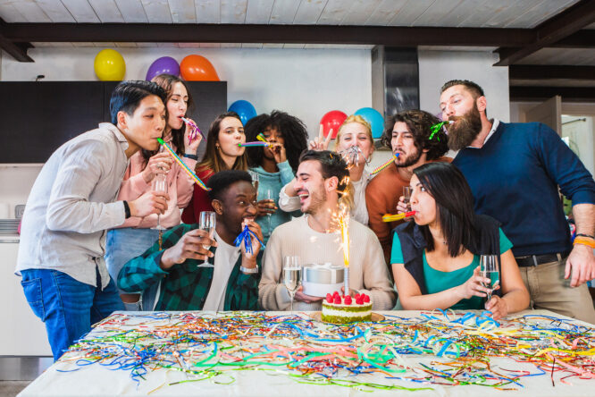 15 Habits That Are Considered Normal, But Are Actually Kinda Weird
