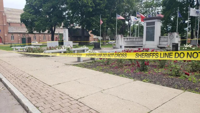 Man who set himself on fire in Wisner Park dies at the hospital