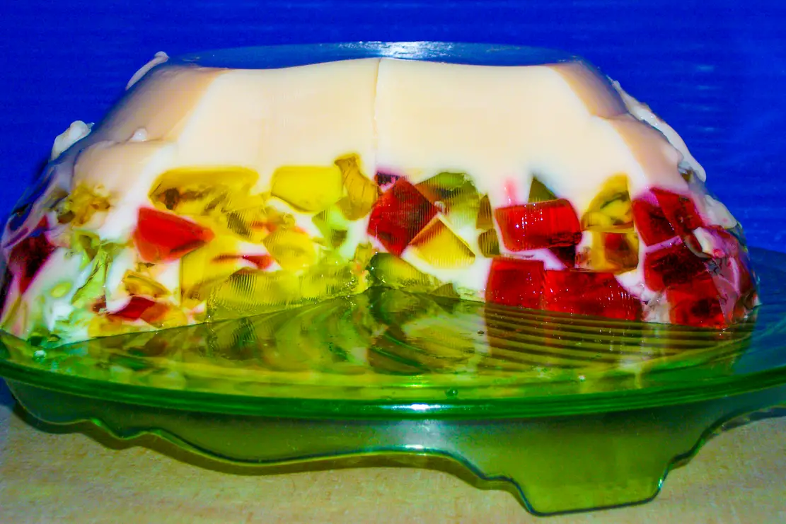 8 Weirdly Fascinating Food Fads from the ’60s and ’70s That We Can’t ...