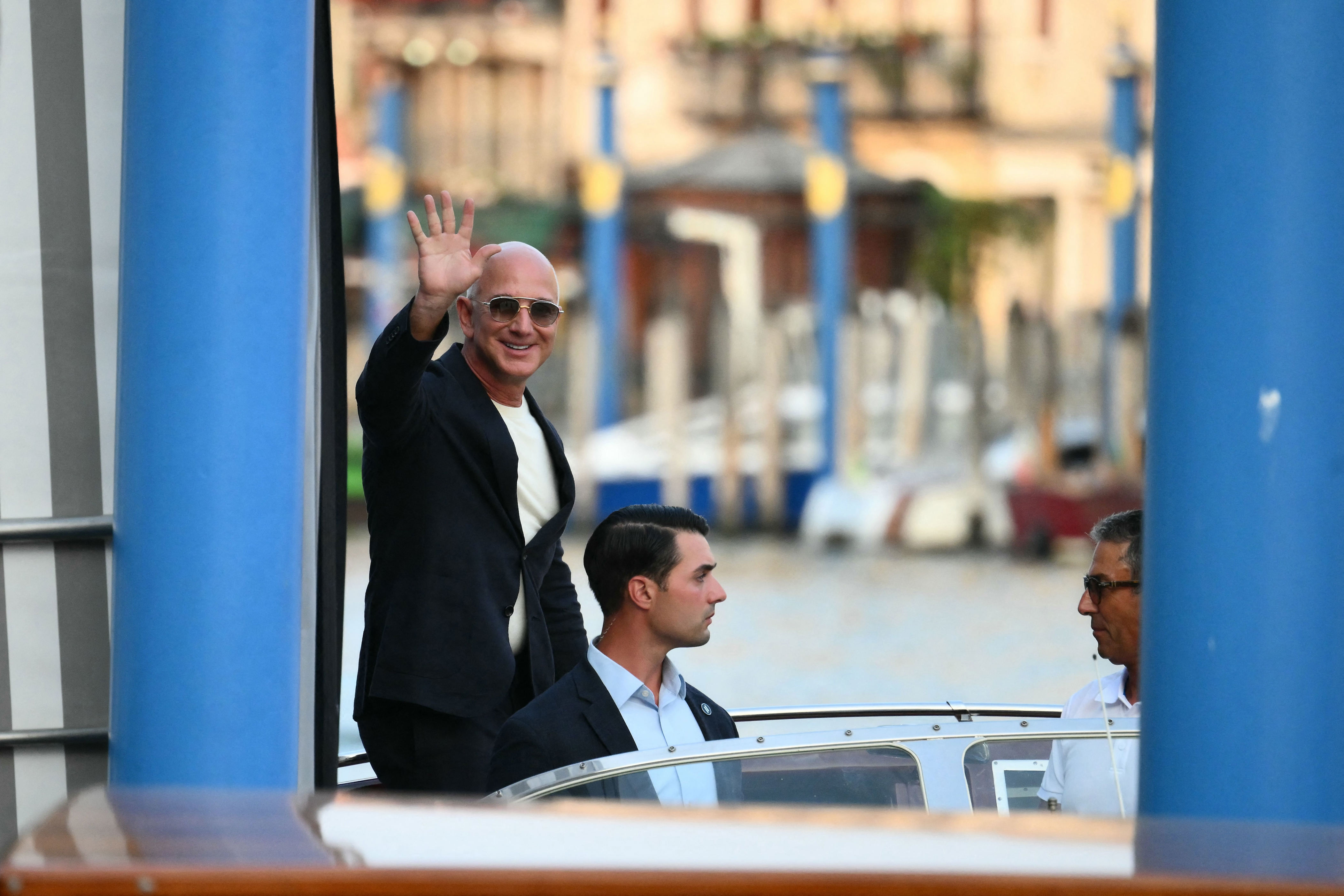 Everyone Who Has Arrived So Far for Jeff Bezos and Lauren Sánchez’s ...