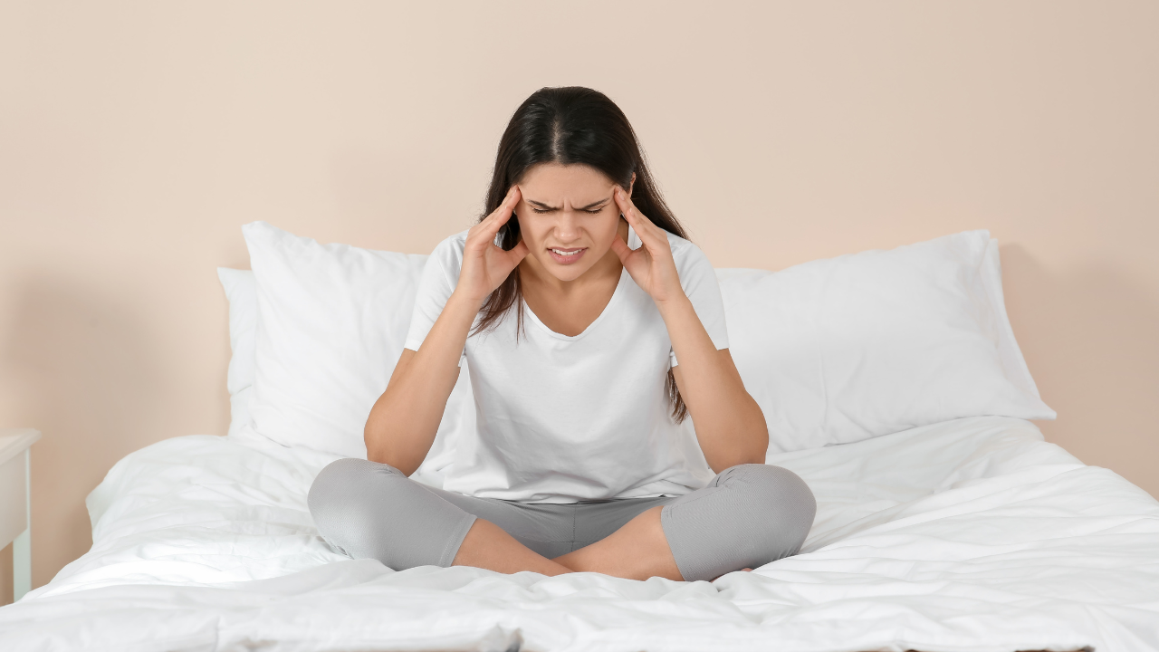 6 simple yoga poses that will help balance hormones and regulate ...