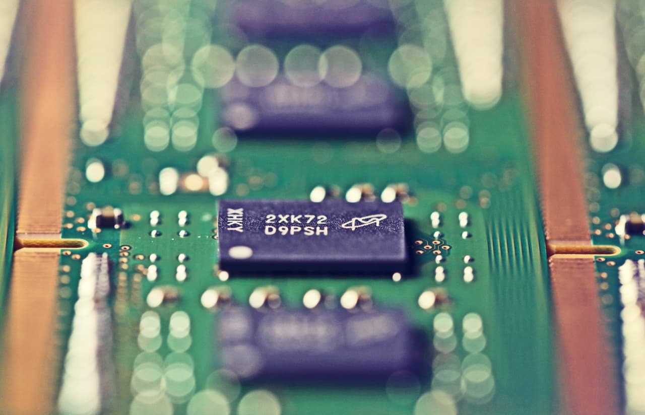 Micron stock falls again even after getting memory-chip approval from ...