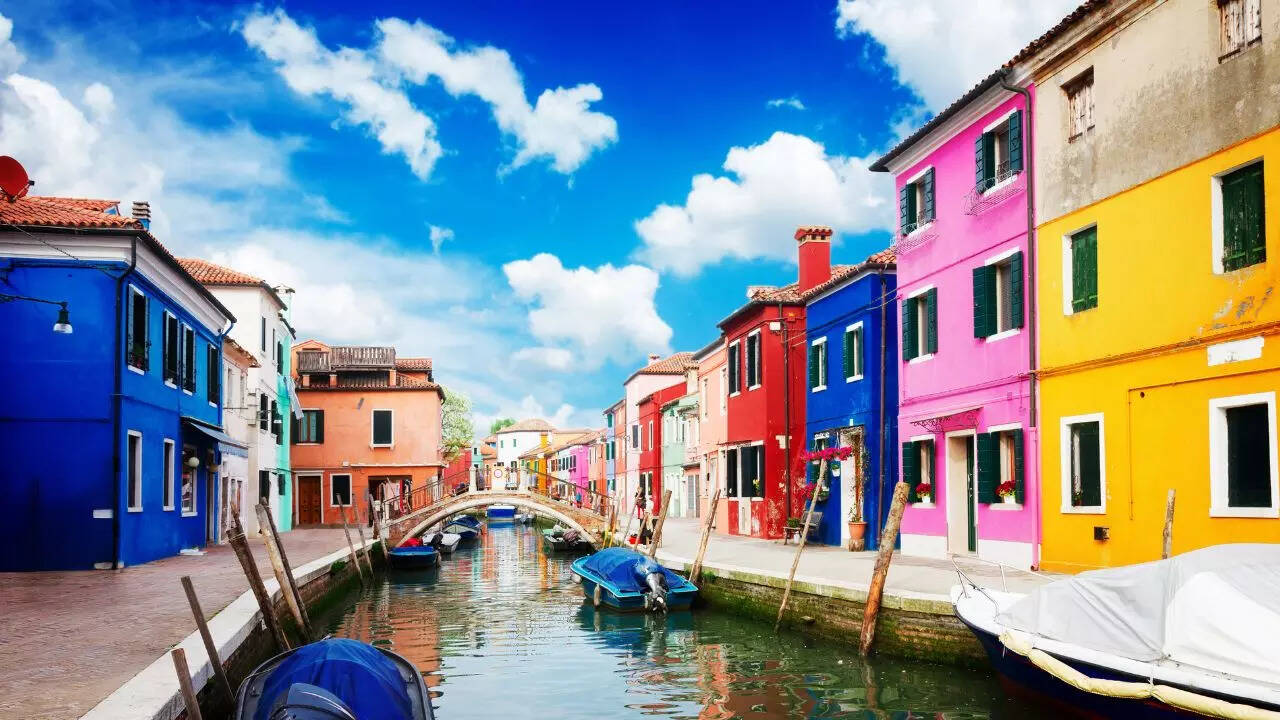 7 of the world’s m ost vibrant and colourful cities