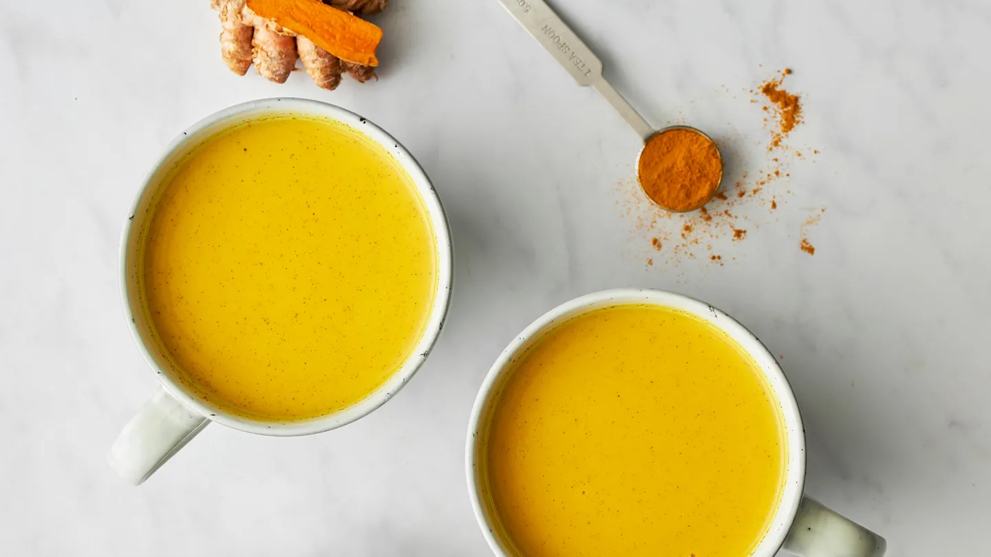 4 Gut-Soothing Teas for People With Ulcerative Colitis