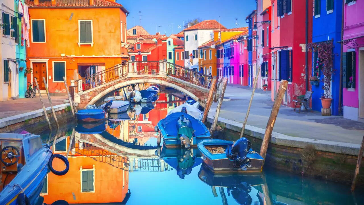 7 of the world’s m ost vibrant and colourful cities
