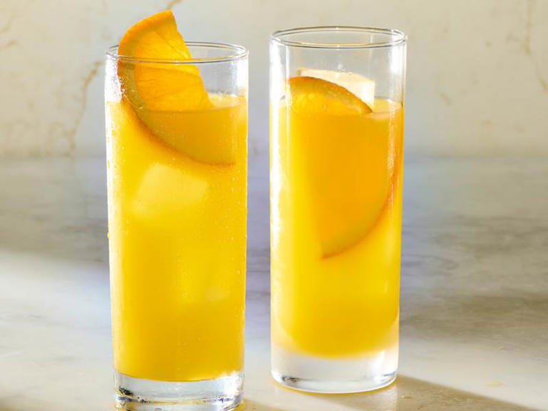 The Retro Fuzzy Navel Is the Sweet Sipping Cocktail Ready to Make Its ...