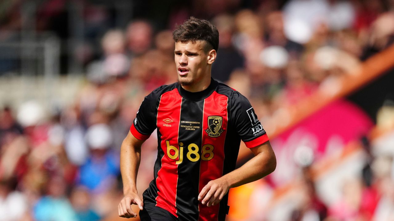 Liverpool signs left back Milos Kerkez from Bournemouth