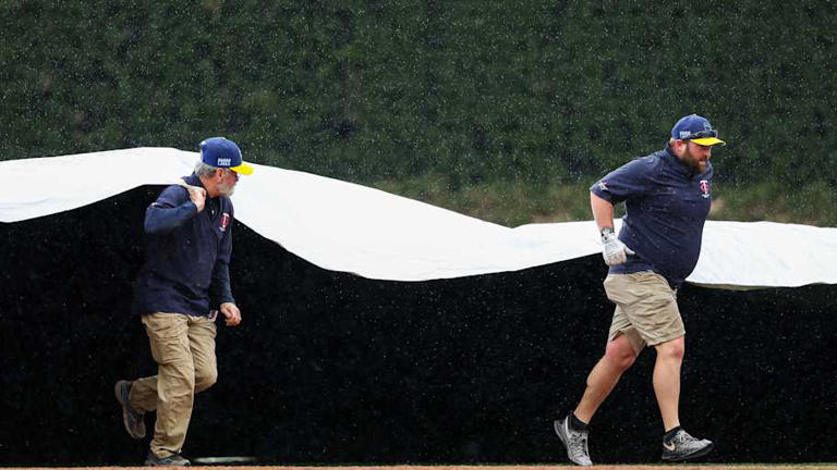 Mariners-Twins start time: Rain delay updates from Target Field