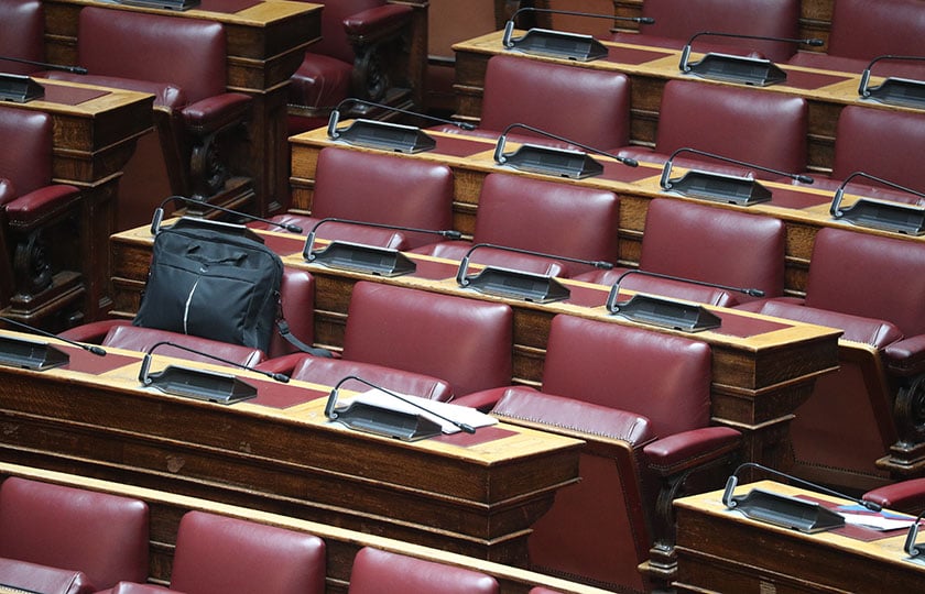ΟΠΕΚΕΠΕ: Γλυκό καλαμπόκι, «κόκορες» στα καφενεία και «όλα γίνονται ...