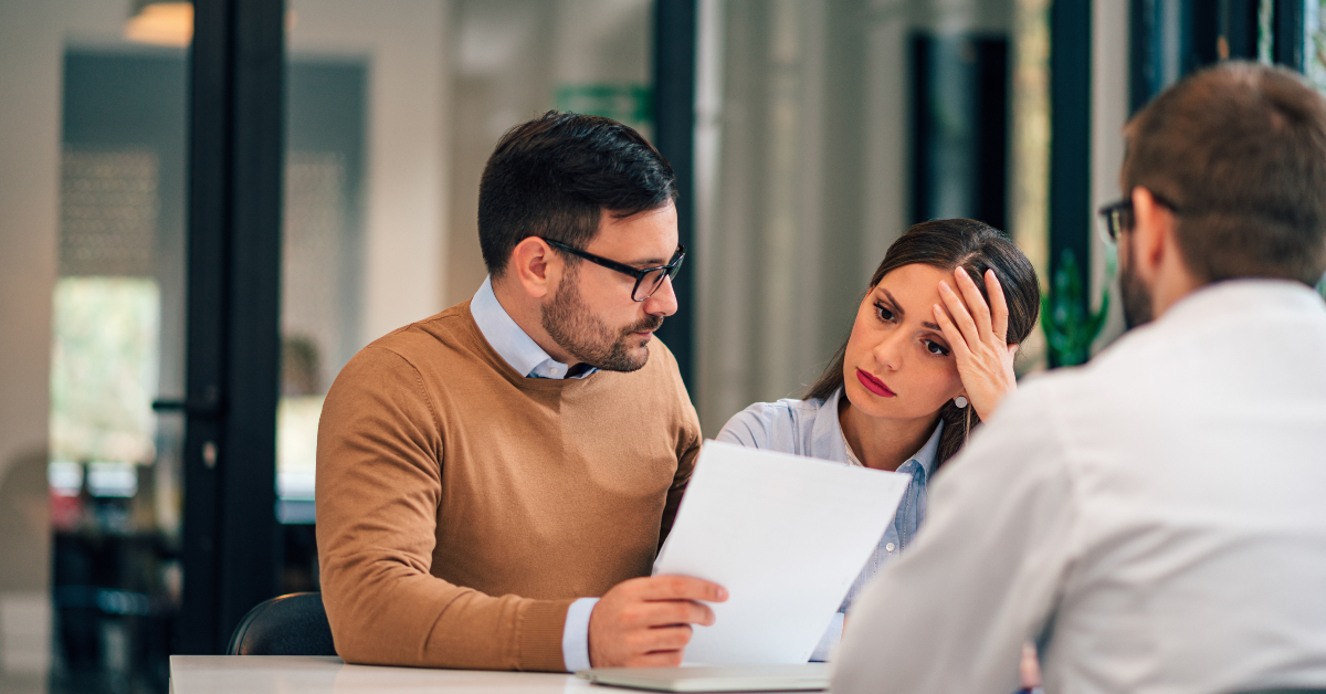 10 Financial Advisor Red Flags That Signal a Scam