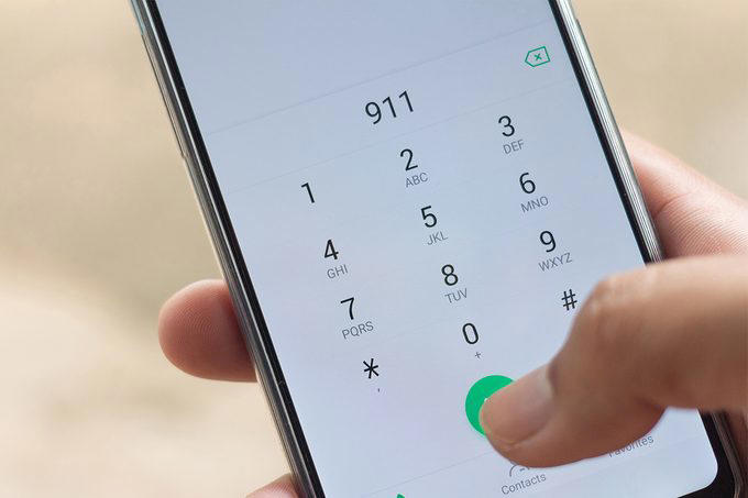 14 Outrageously Funny 911 Calls
