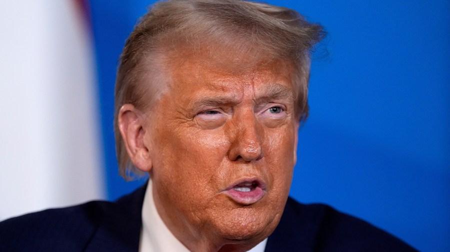 Trump attacks on CNN, Fox underscore effort to stifle questions, put ...