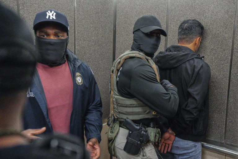 Should ICE agents wear masks?