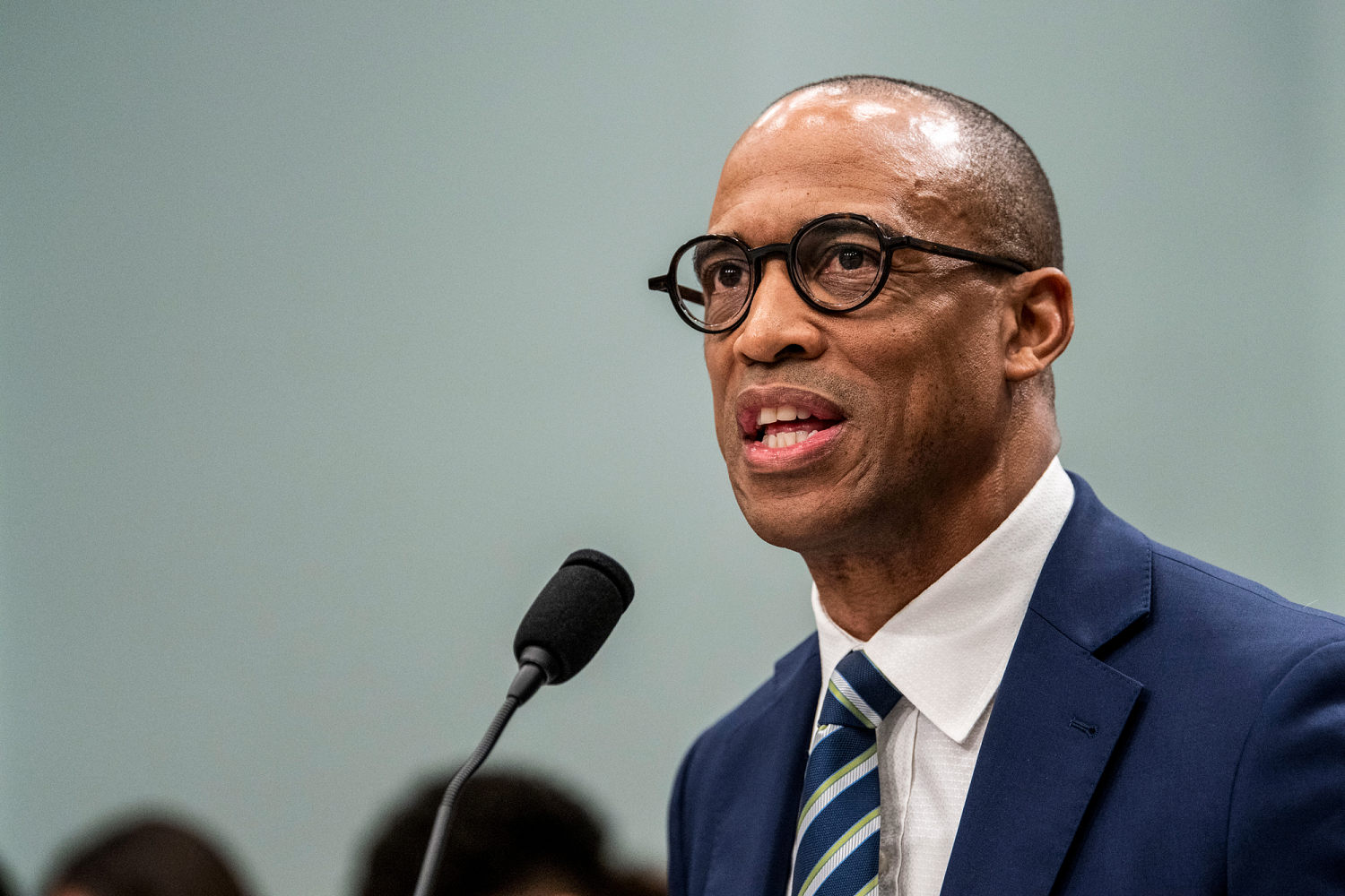 Trump’s HUD secretary is embroiled in an embarrassing, all-too-familiar ...