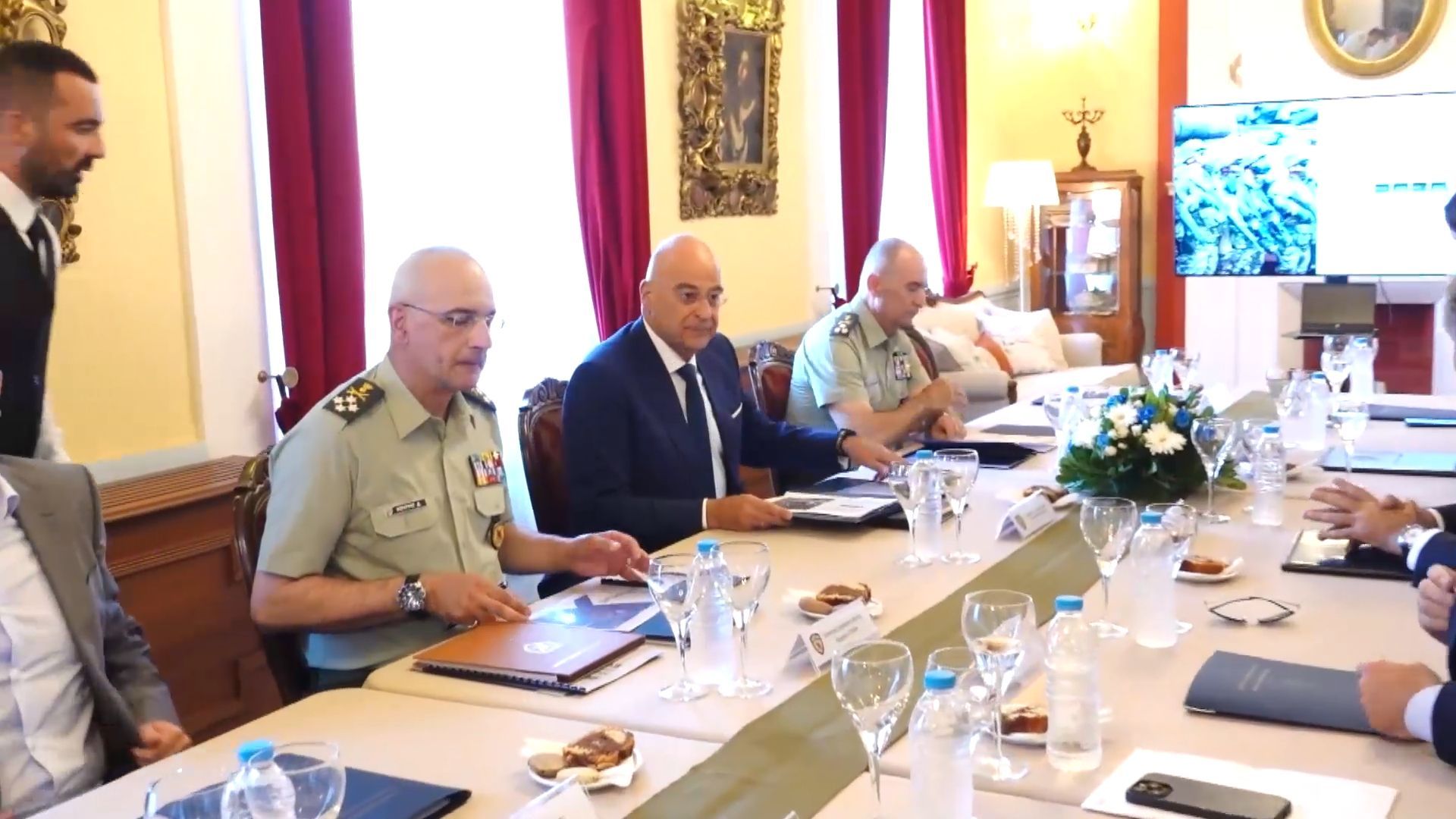 Συνάντηση Νίκου Δένδια με τη Διοίκηση του ΣΕΒ