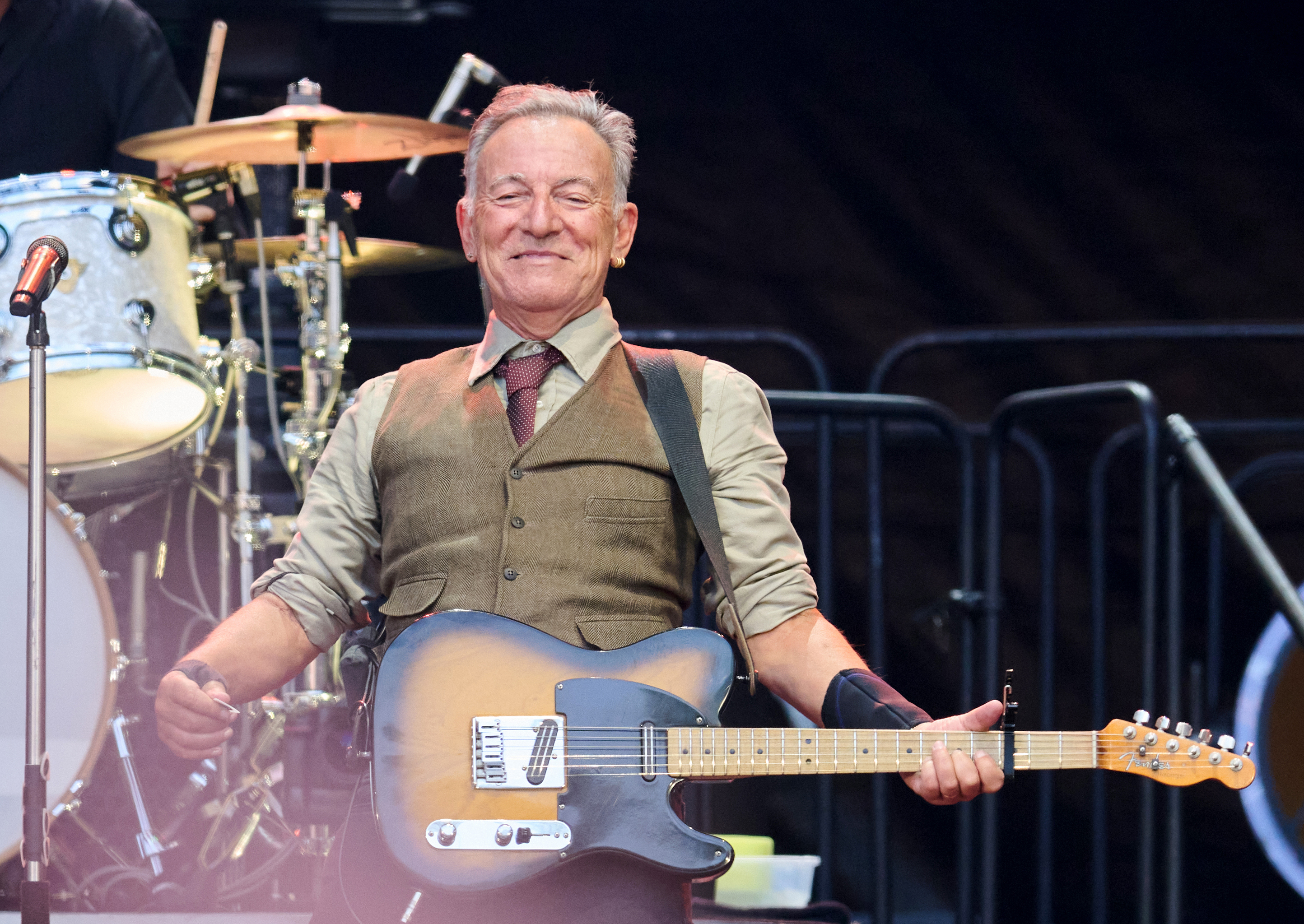 Bruce Springsteen's 'Tracks II: The Lost Albums' drops Friday — here's ...